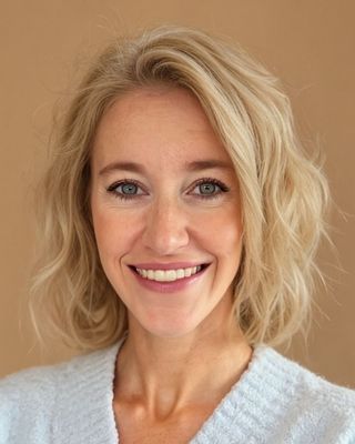 Maggie Coleman, Registered Psychotherapist (Qualifying), Toronto, ON ...