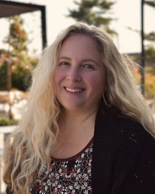 Photo of Stephanie Lynch, MEd, LMHC, Licensed Mental Health Counselor