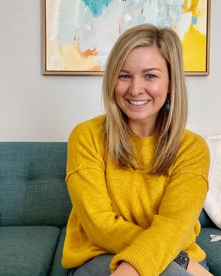 Photo of Hallie Miller, LCSW, PMH-C, RPT, Clinical Social Work/Therapist