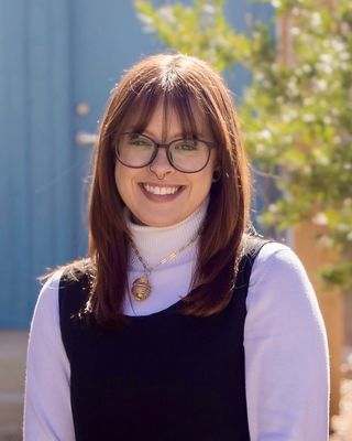 Savannah Courtenay, Clinical Social Work/Therapist, Toledo, OH, 43606 ...