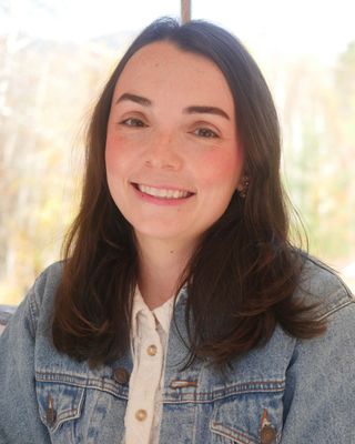 Photo of Chloe Smith, LICSW, Clinical Social Work/Therapist