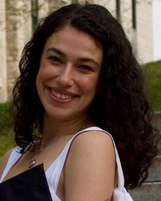 Nina Flores, Counselor, Baltimore, MD, 21201 | Psychology Today