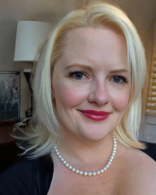 Danielle Larson, Clinical Social Work/Therapist, West Dundee, IL, 60118 ...