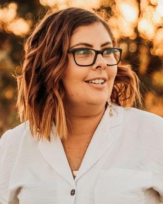 Ashlee Wells's Instagram, Twitter & Facebook on IDCrawl