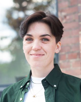 Hannah Findlay, Registered Social Worker, Toronto, ON, M5R | Psychology ...