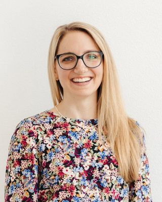 Stephanie Angione, Pre-Licensed Professional, Kirkland, WA, 98033 ...