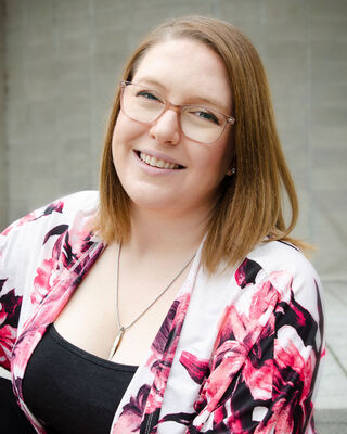 Jenn Snell, Registered Psychotherapist (Qualifying), Ottawa, ON, K1B ...