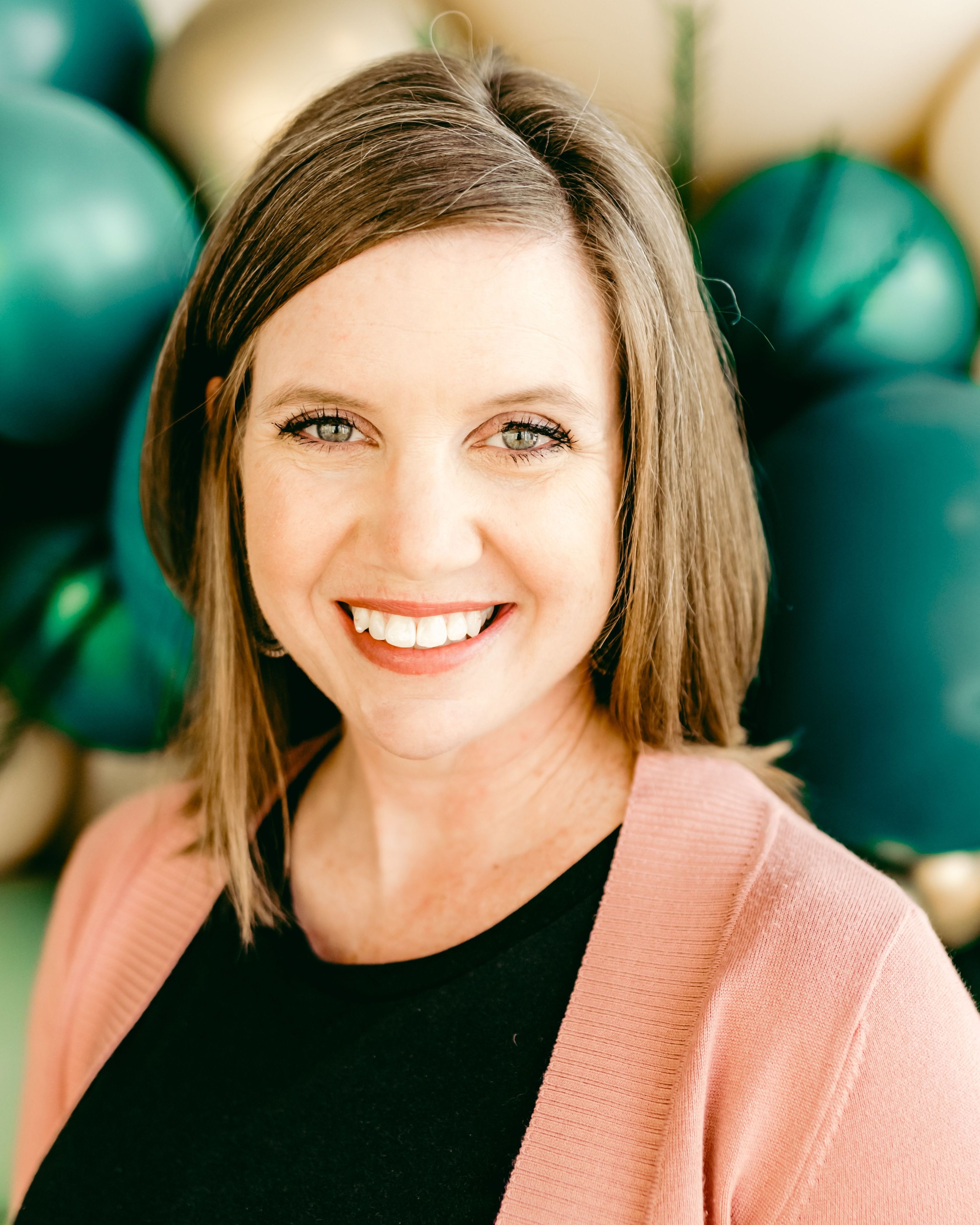 Kimberly Christenson's Instagram, Twitter & Facebook on IDCrawl