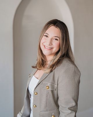 Caitlin Silverstein LCSW, PMH-C Therapist for Moms, Clinical Social ...