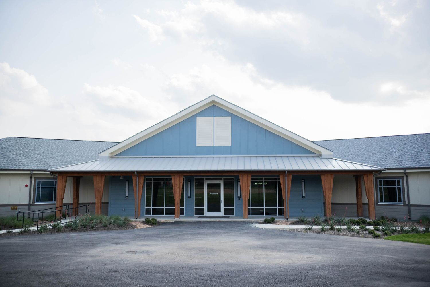 Starlite Recovery - Detox Program, Treatment Center, Center Point, TX ...