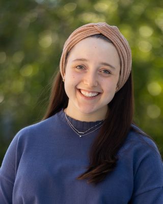 Photo of Esther Medows, ASW, Associate Clinical Social Worker