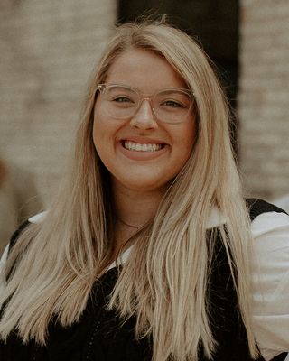 Kaylee Larson, Clinical Social Work/Therapist, Grand Haven, MI, 49417 ...