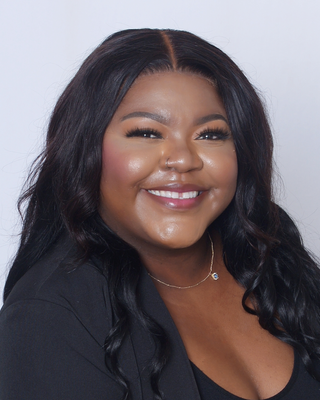 Shontell Williams's Instagram, Twitter & Facebook on IDCrawl