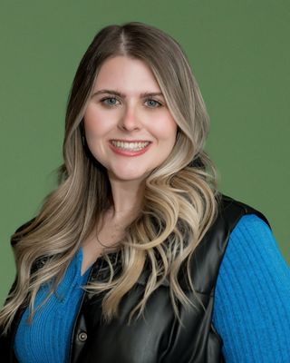 Hayley Buesing, Clinical Social Work/Therapist, Champaign, IL, 61820 ...